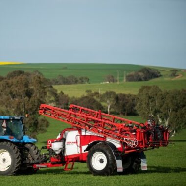 Croplands Broadacre Trailed Boom Sprayers | Kubpower