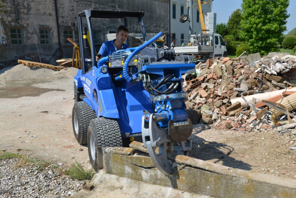 MultiOne 5 Series Mini Articulated Loader in Australia