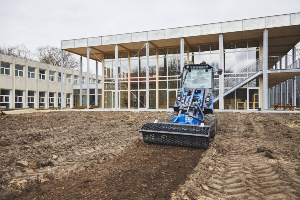 High Torque Mini Loader 8 Series MultiOne in Australia